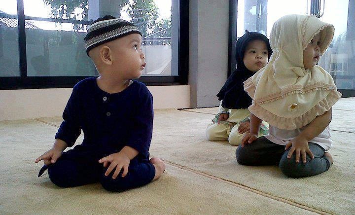 7 Tips Ajar Anak Solat Yang Mudah, Dari 1-10 Tahun Ke Atas